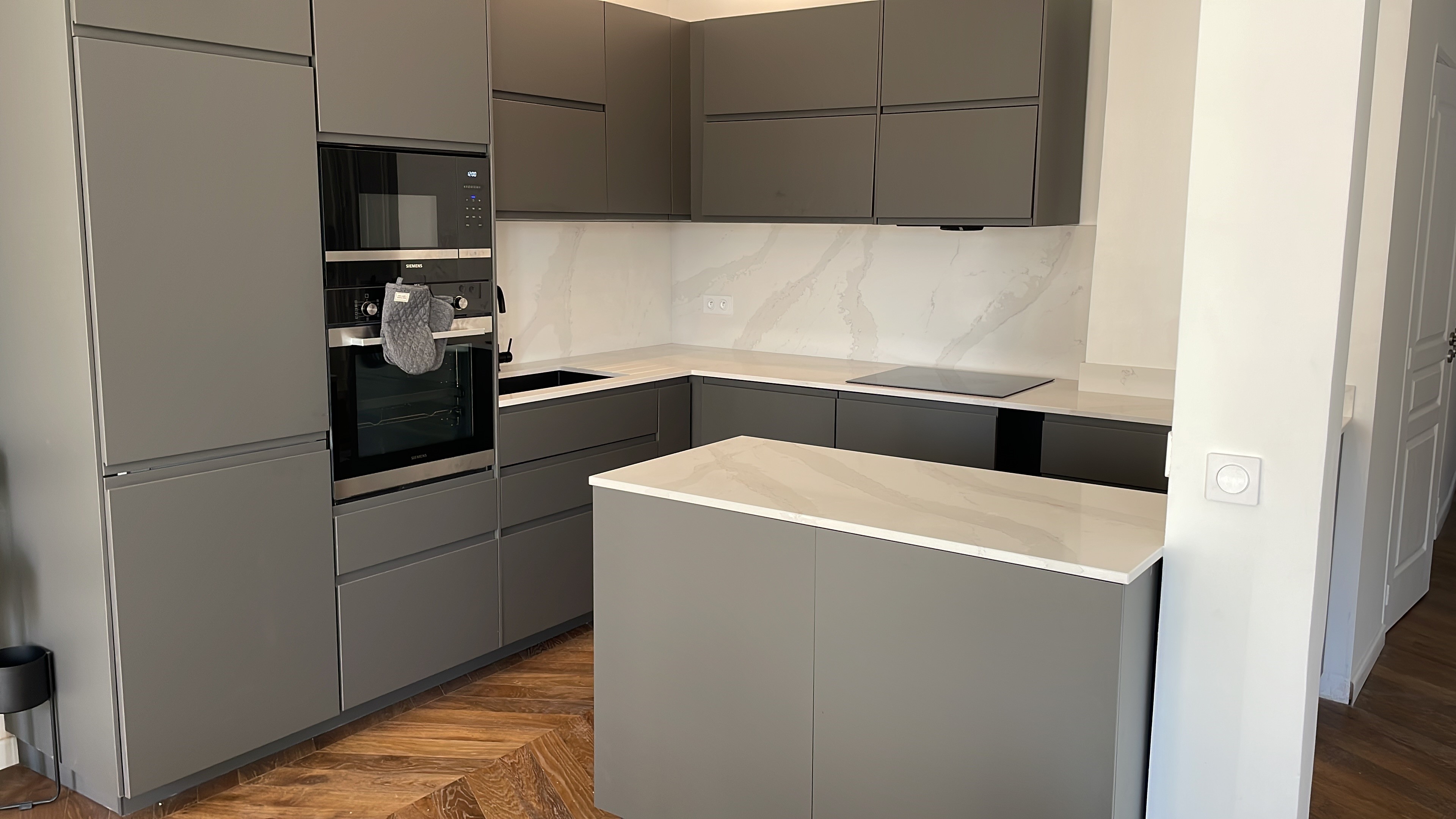 QUARTZ SILESTONE ET. CALACATTA GOLD – AZUR PLAN DESIGN