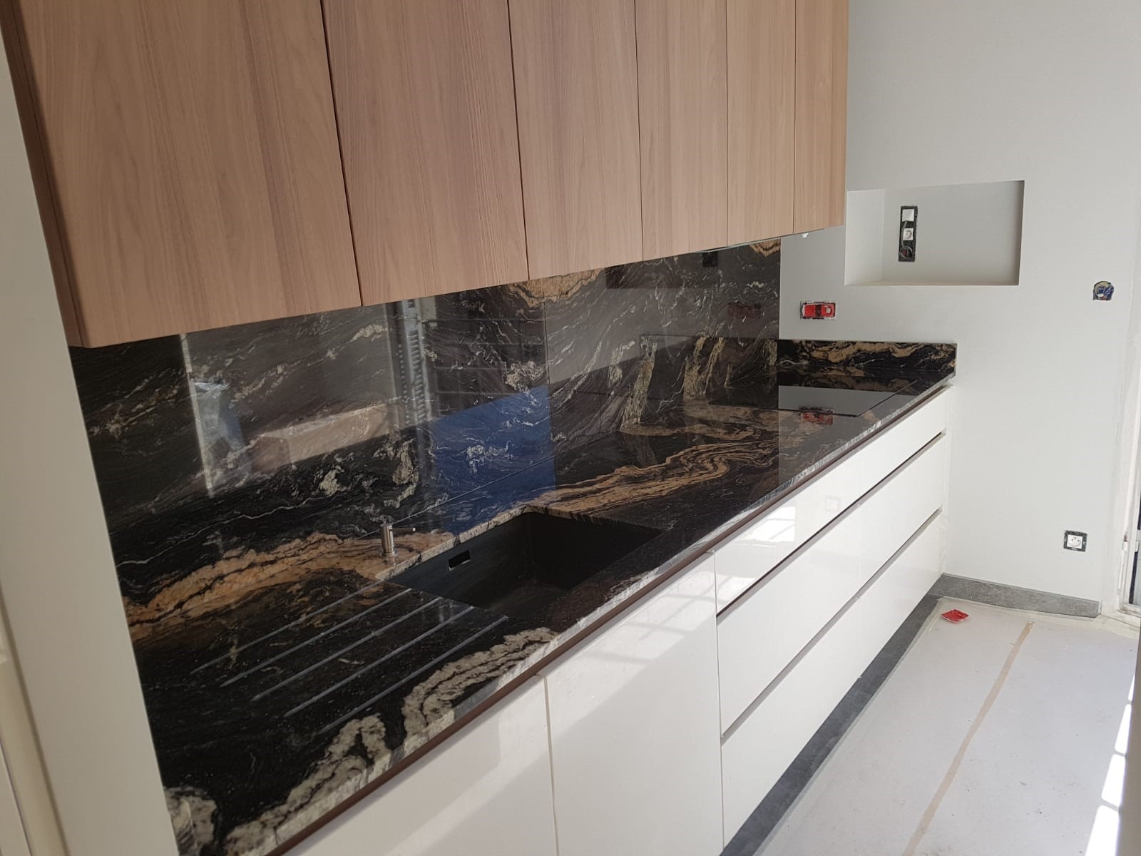 GRANIT SENSA ORINOCCO – AZUR PLAN DESIGN